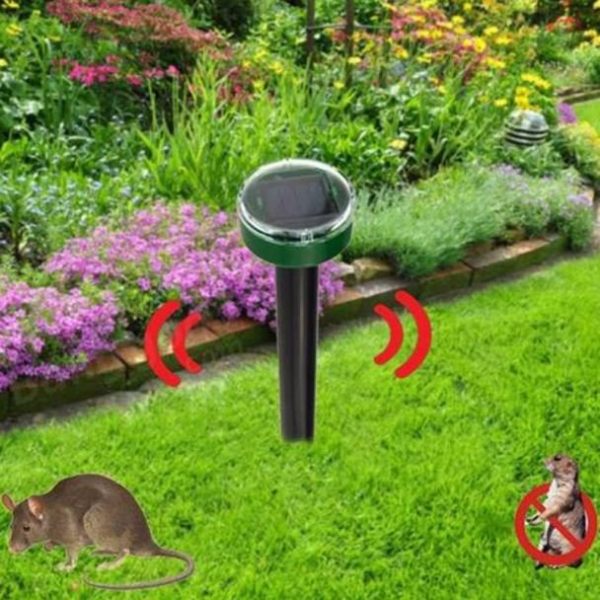 Eco-friendly solar pest control repellers with sonic waves for garden